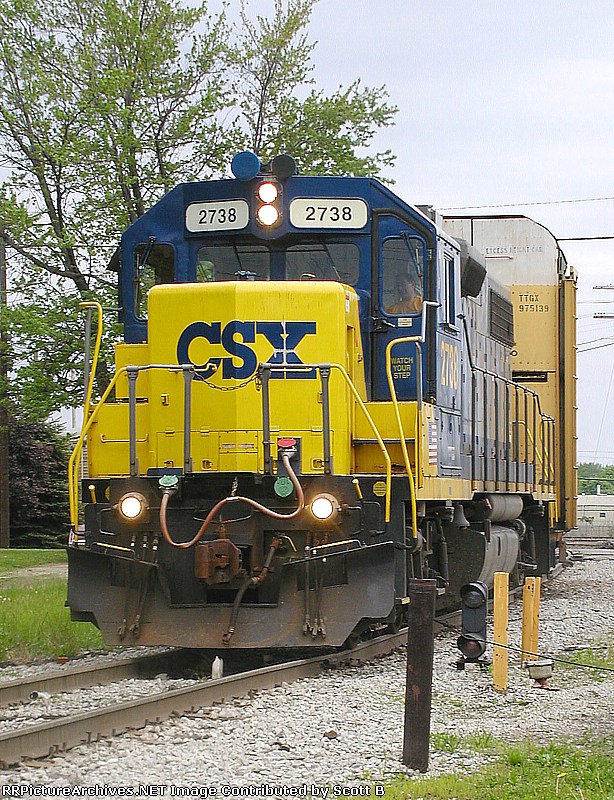 CSX 2738